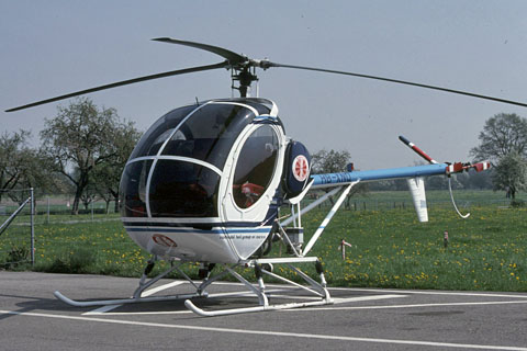 HB-XNQ Schweizer269C by SwissHeli.com
