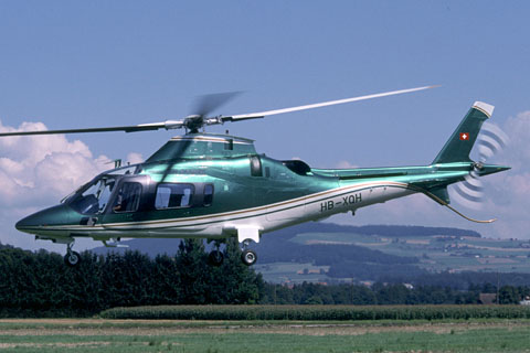 HB-XQH A109E by swissheli.com
