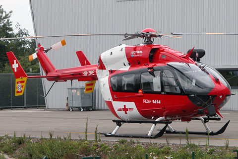 HB-ZRE EC145 by swissheli.com