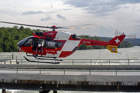 HB-ZRE EC145 by swissheli.com