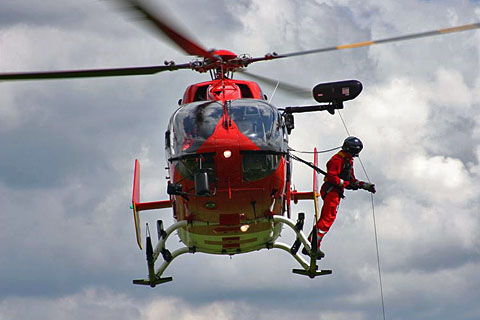 HB-ZRE EC145 by swissheli.com